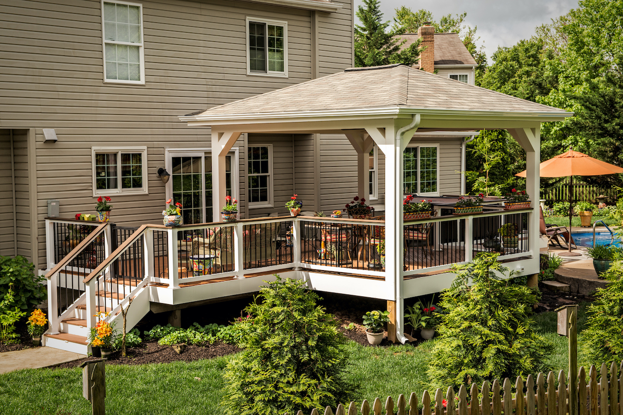Frequently Asked Questions | Sunburst Deck Construction